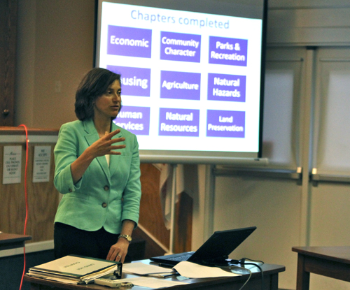 Southold hamlet residents have their say on zoning issues - The Suffolk ...