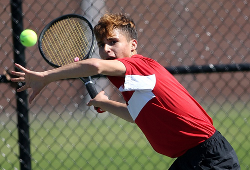Boys Tennis: Southold scores playoff victory - The Suffolk Times Archives
